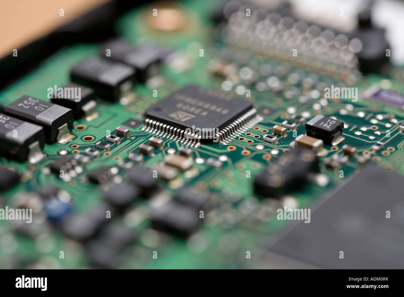 Pcb surface mount resistors hi-res stock photography and images - Alamy