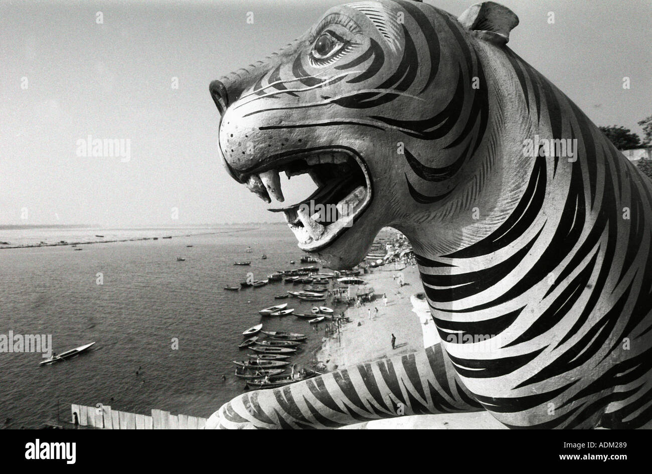 INDIA VARANASI BENARES HINDU PILGRIM GHATS GANGES HOLY BATHE TRADITION ...