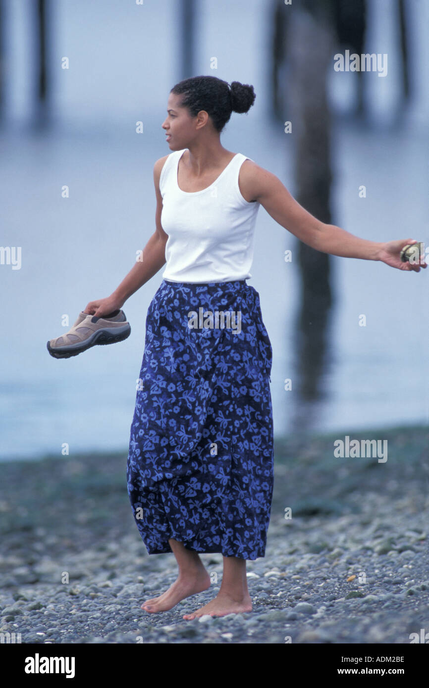 Throwing rock hi-res stock photography and images - Alamy