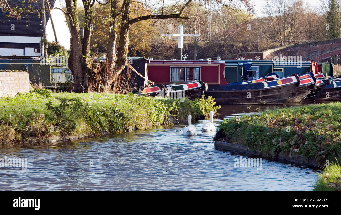 Autumn Great Haywood British Waterway Staffordshire & Worcestershire ...