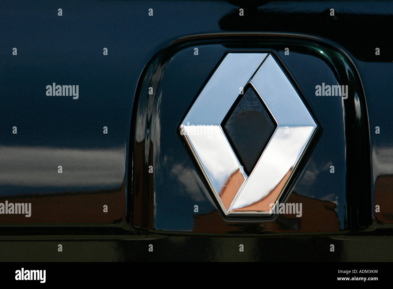 Renault car badge Stock Photo - Alamy