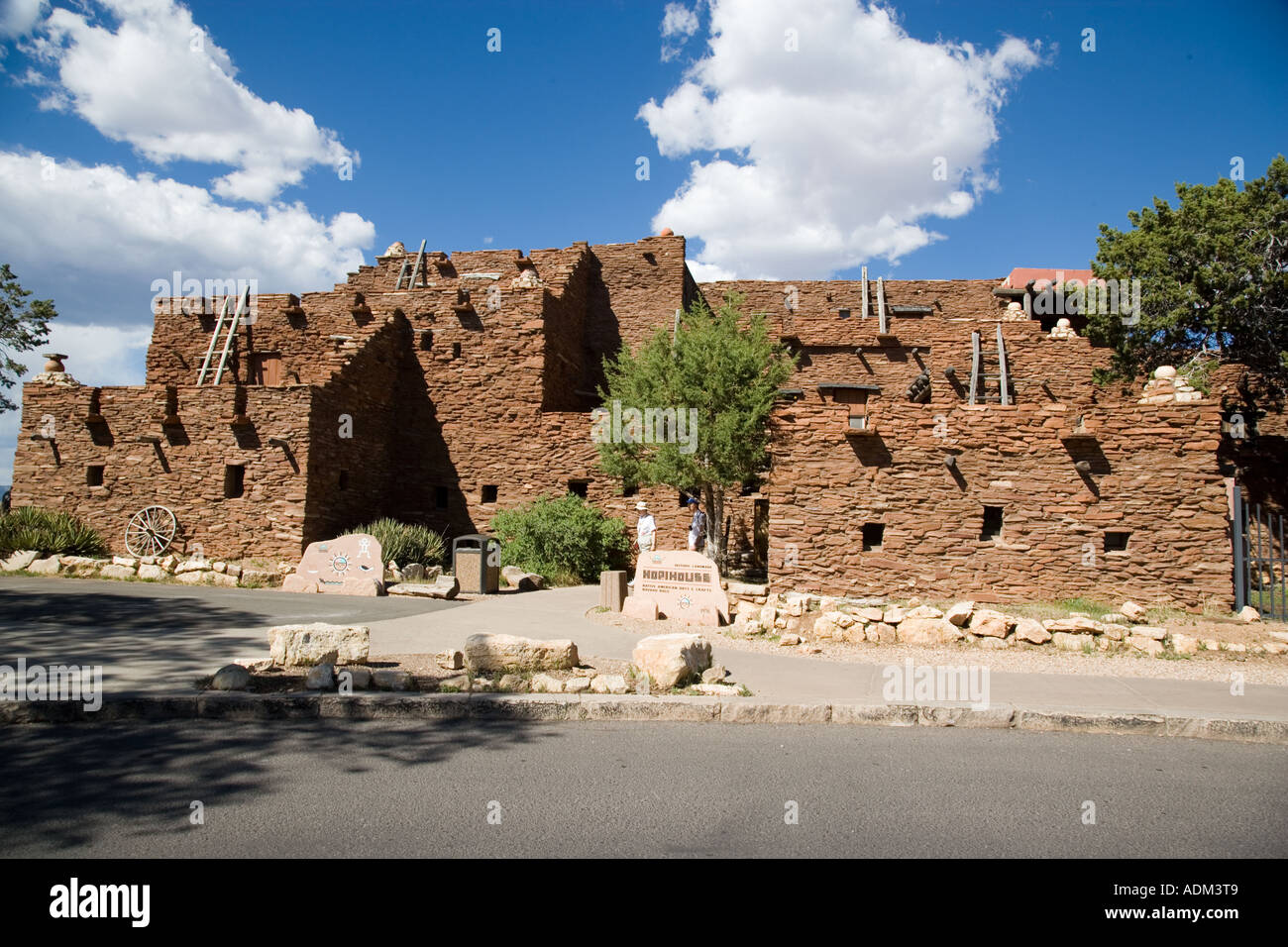 Hopi house hi-res stock photography and images - Alamy