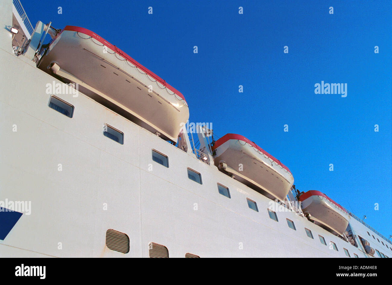 emergency rescue boats on ship Stock Photo - Alamy