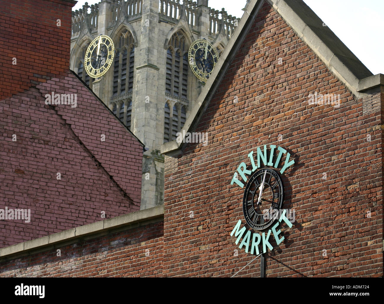 Trinity Market Market Place Hull with Holy Trinity Parish Church in ...