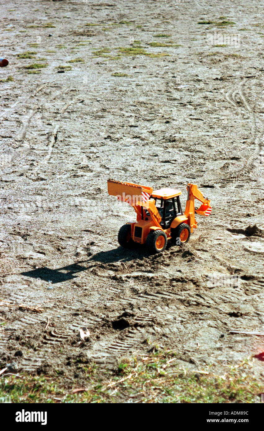 Toy jcb digger truck hi-res stock photography and images - Alamy