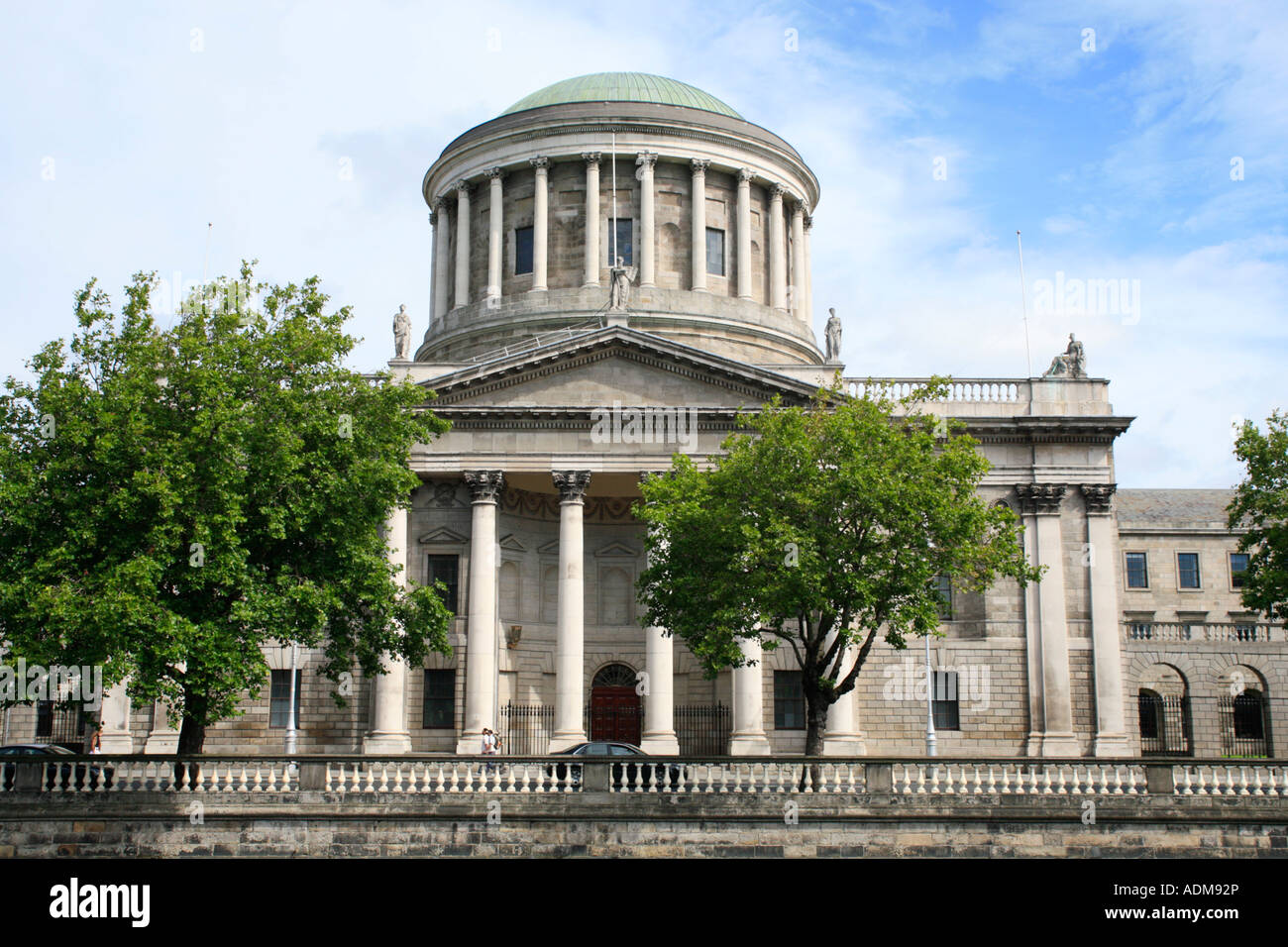 Dublin Ireland Four Courts Stock Photos & Dublin Ireland Four Courts ...
