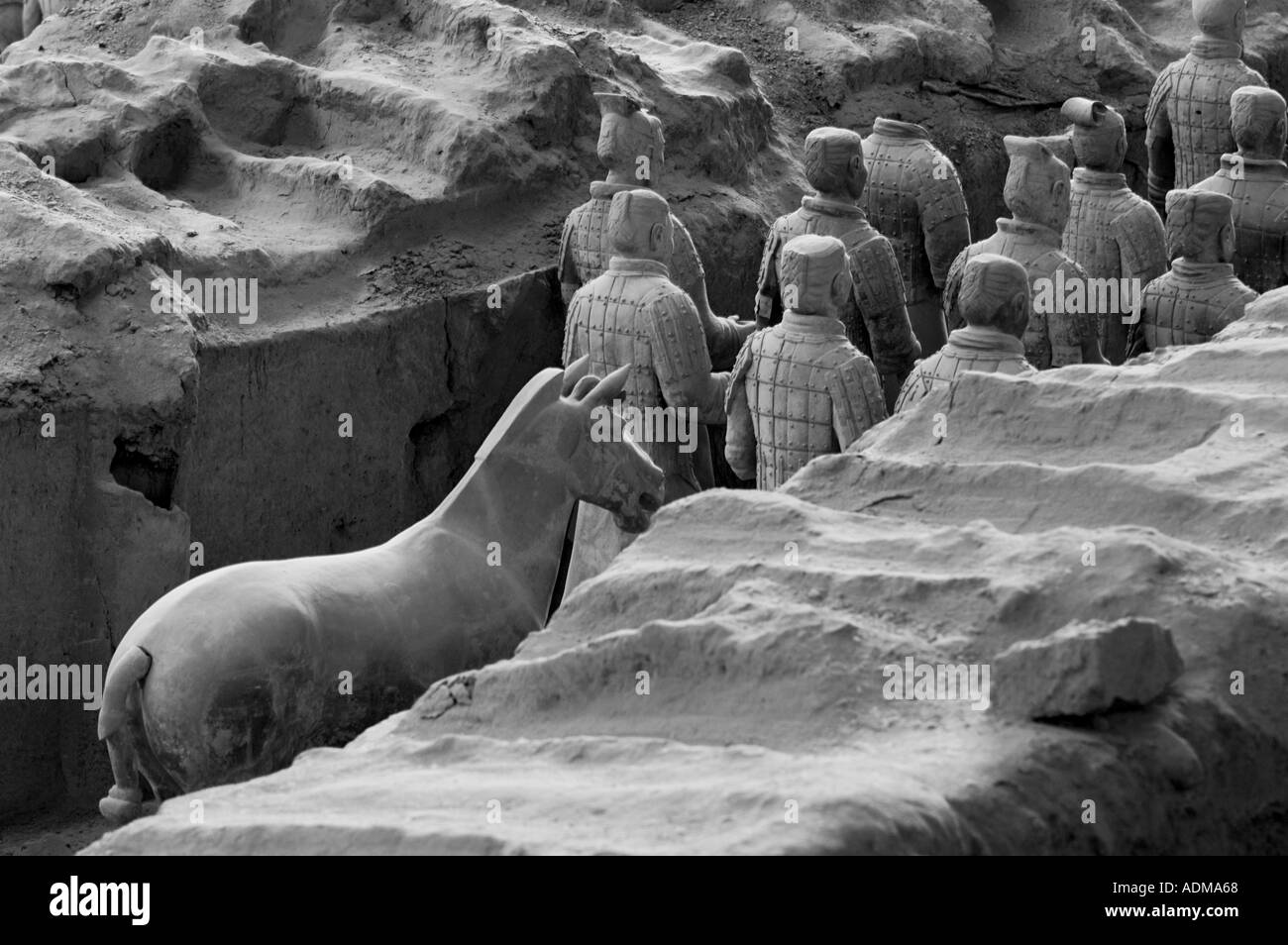Archaeological terracotta warriors Black and White Stock Photos ...