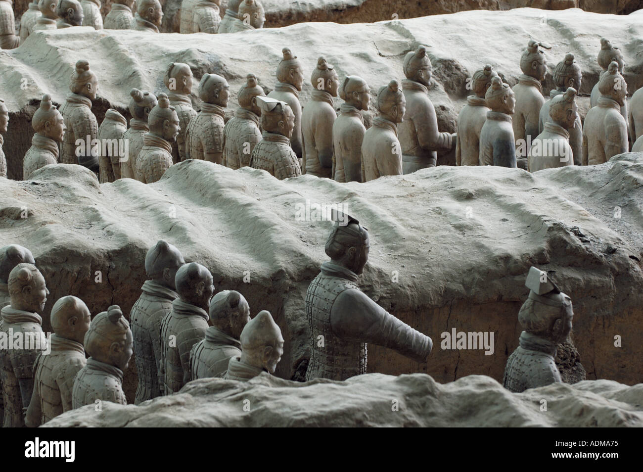 China shaanxi xian bingmayong army hi-res stock photography and images ...