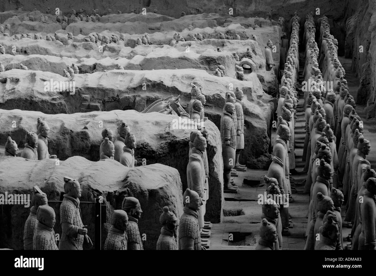 Archaeological terracotta warriors Black and White Stock Photos ...