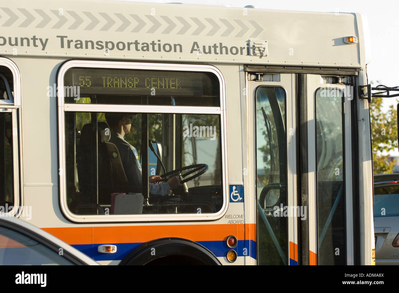 Octa bus hi-res stock photography and images - Alamy