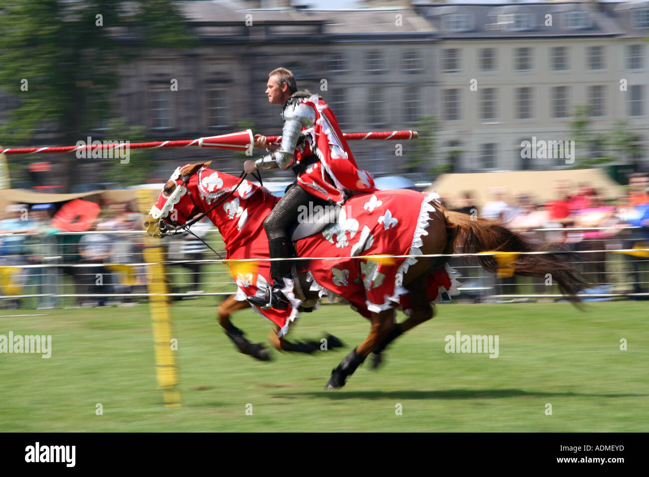 Horseman medieval hi-res stock photography and images - Alamy