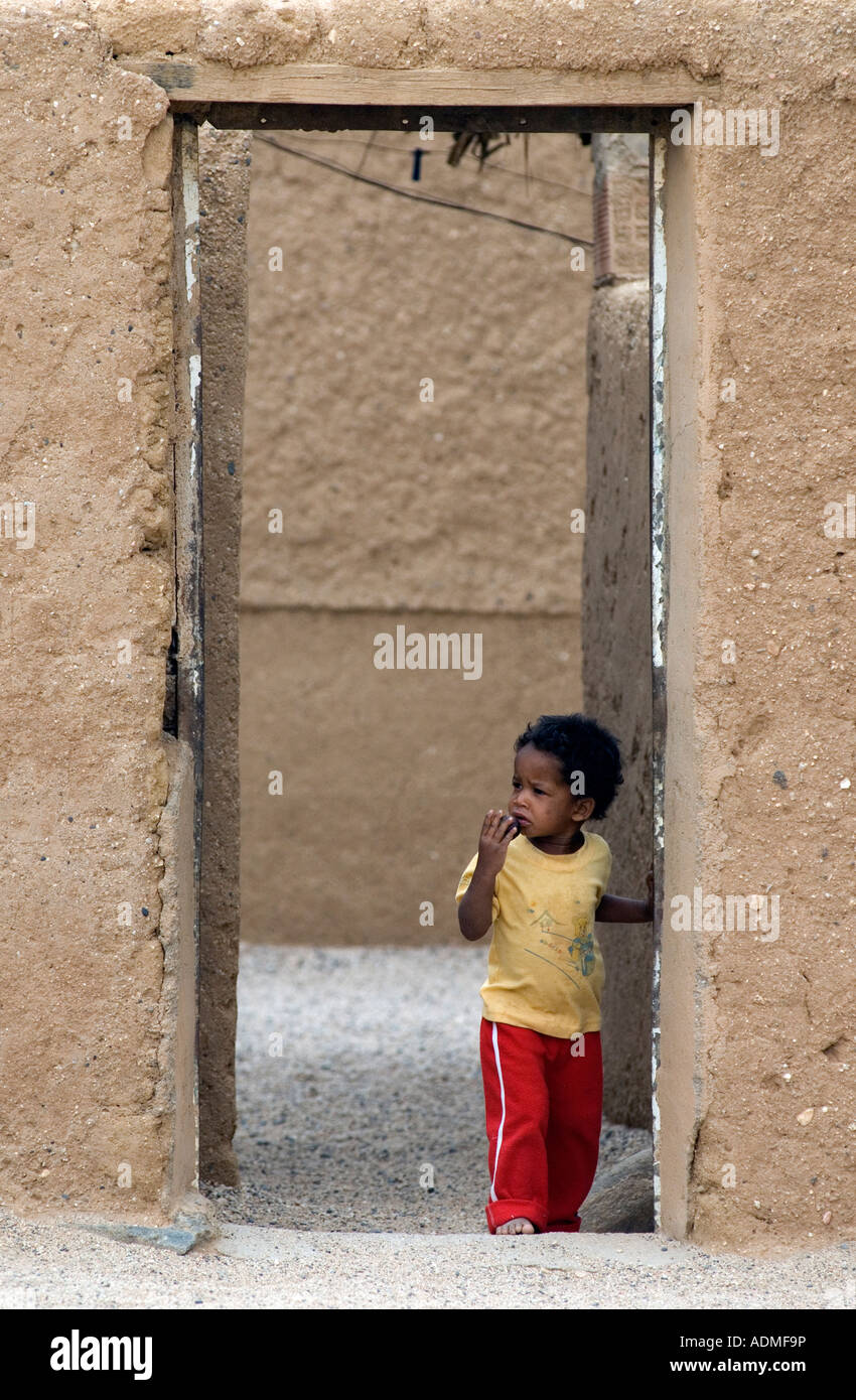 Sahara child tuareg hi-res stock photography and images - Alamy
