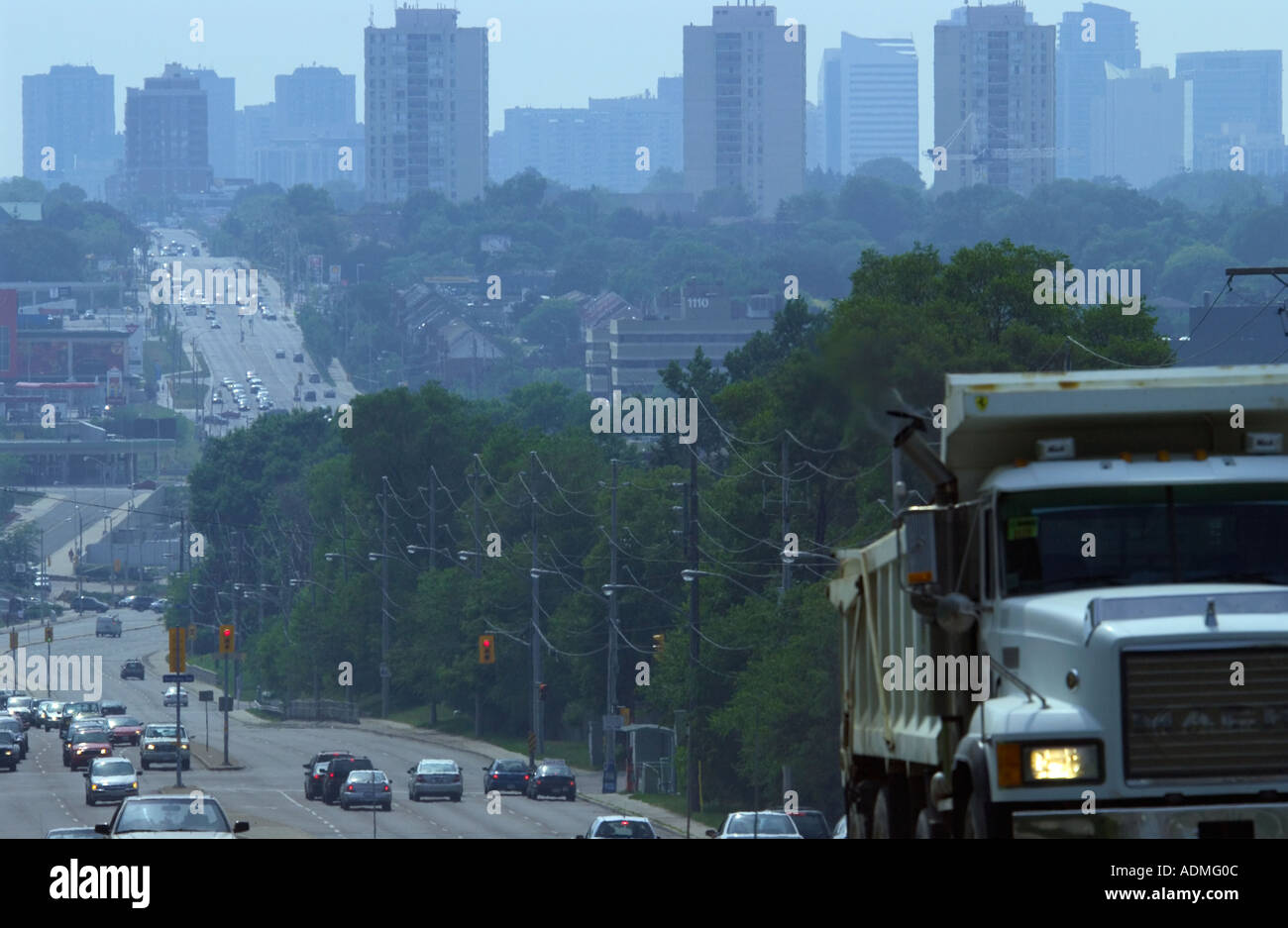 traffic smog pollution highway Stock Photo - Alamy