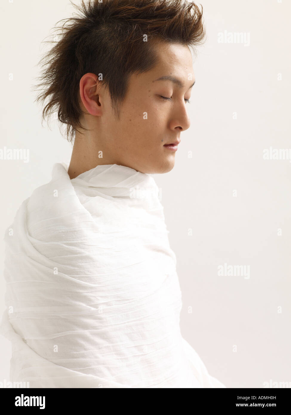 Man wrapped in white cloth hi-res stock photography and images - Alamy