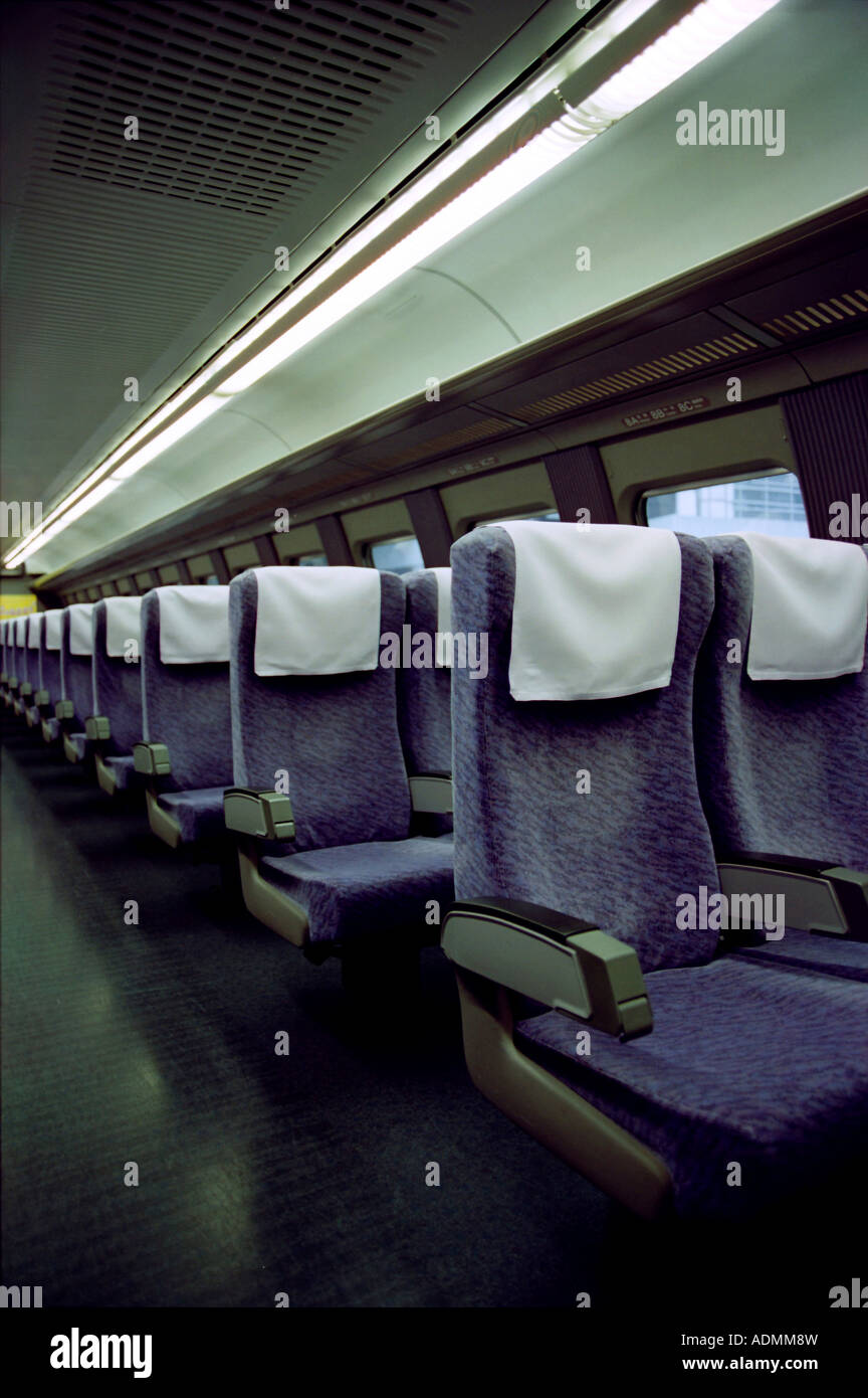 Head rest commuter hi-res stock photography and images - Alamy