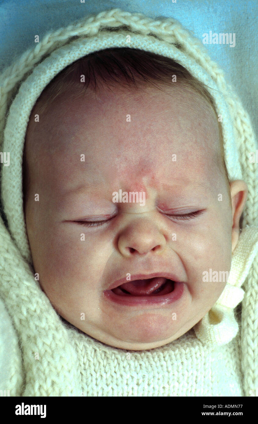 Howling s hi-res stock photography and images - Alamy