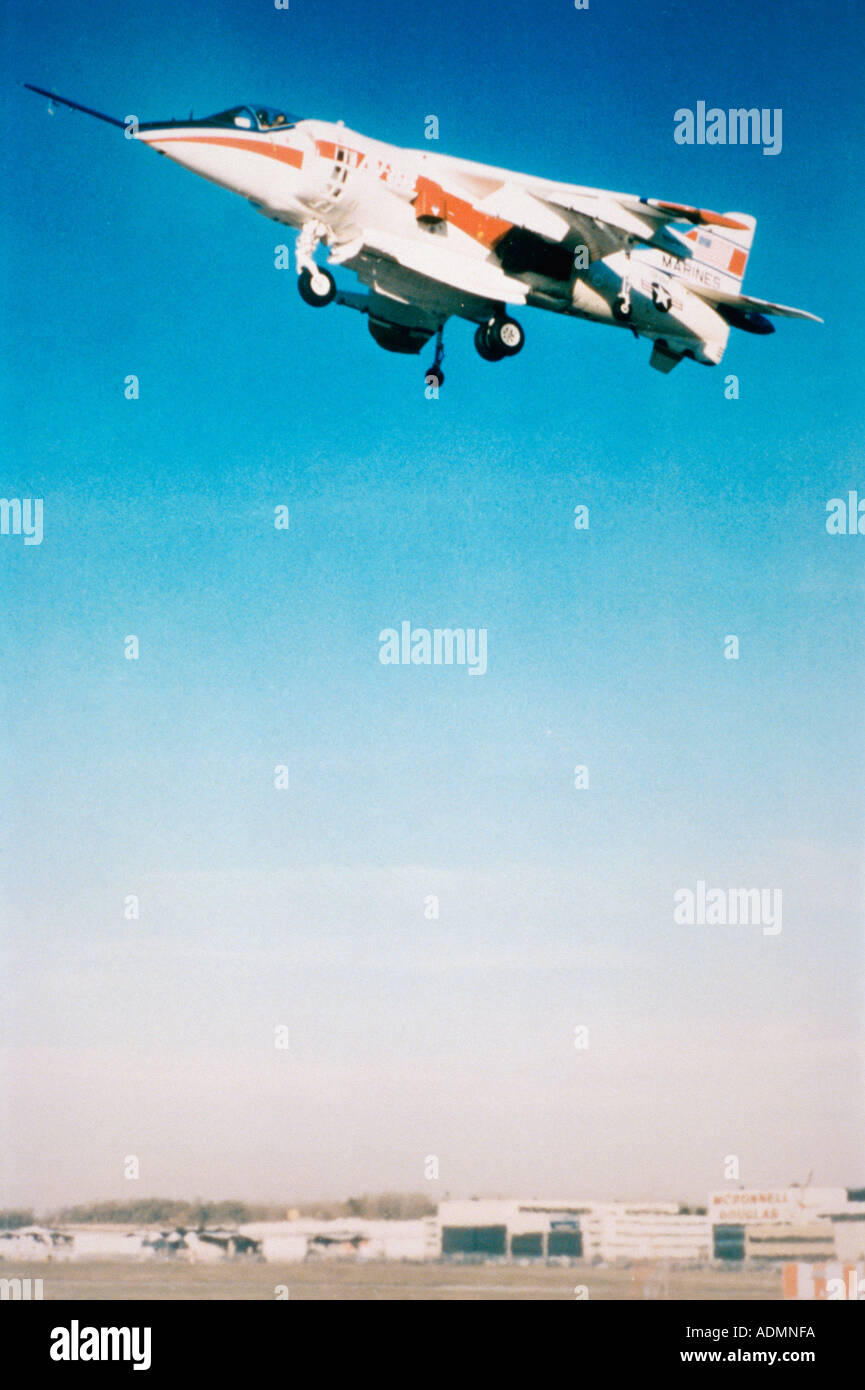 Av 8a harrier hi-res stock photography and images - Alamy