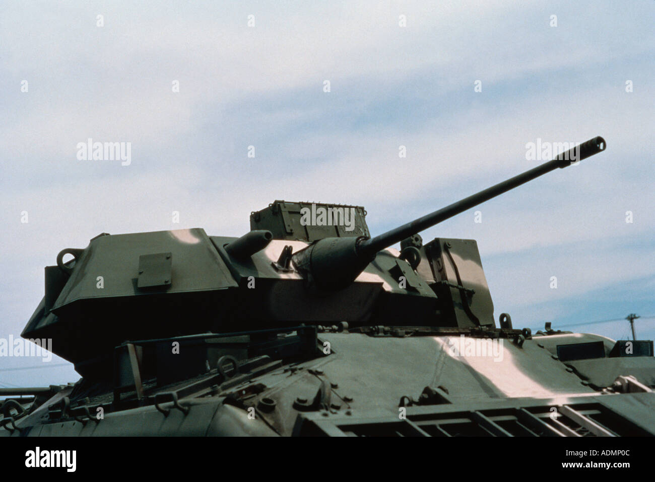 Bradley army tank hi-res stock photography and images - Alamy
