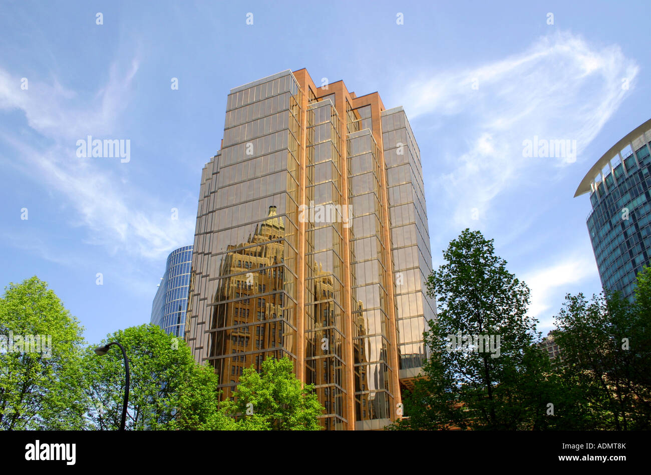 Vancouver skyscraper marine building hi-res stock photography and ...