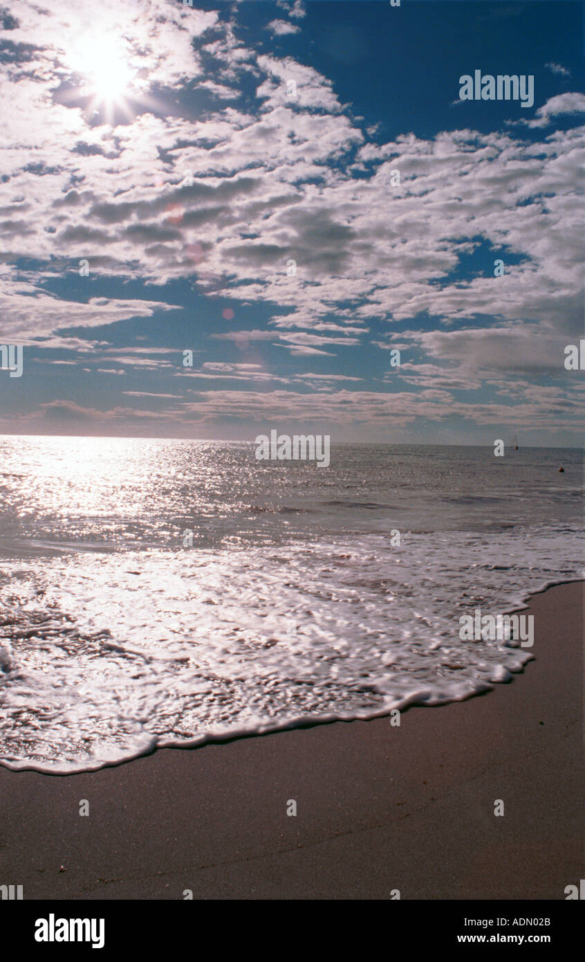 Wave coming in shore new hi-res stock photography and images - Alamy