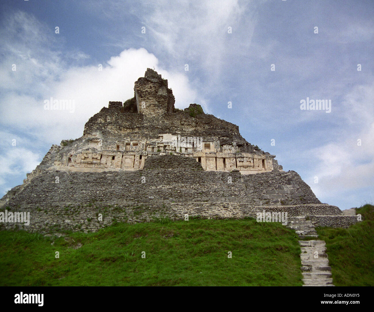Classic period ceremonial centre hi-res stock photography and images ...