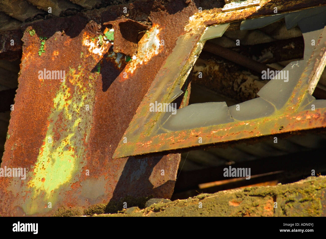 Broken wharf history hi-res stock photography and images - Alamy