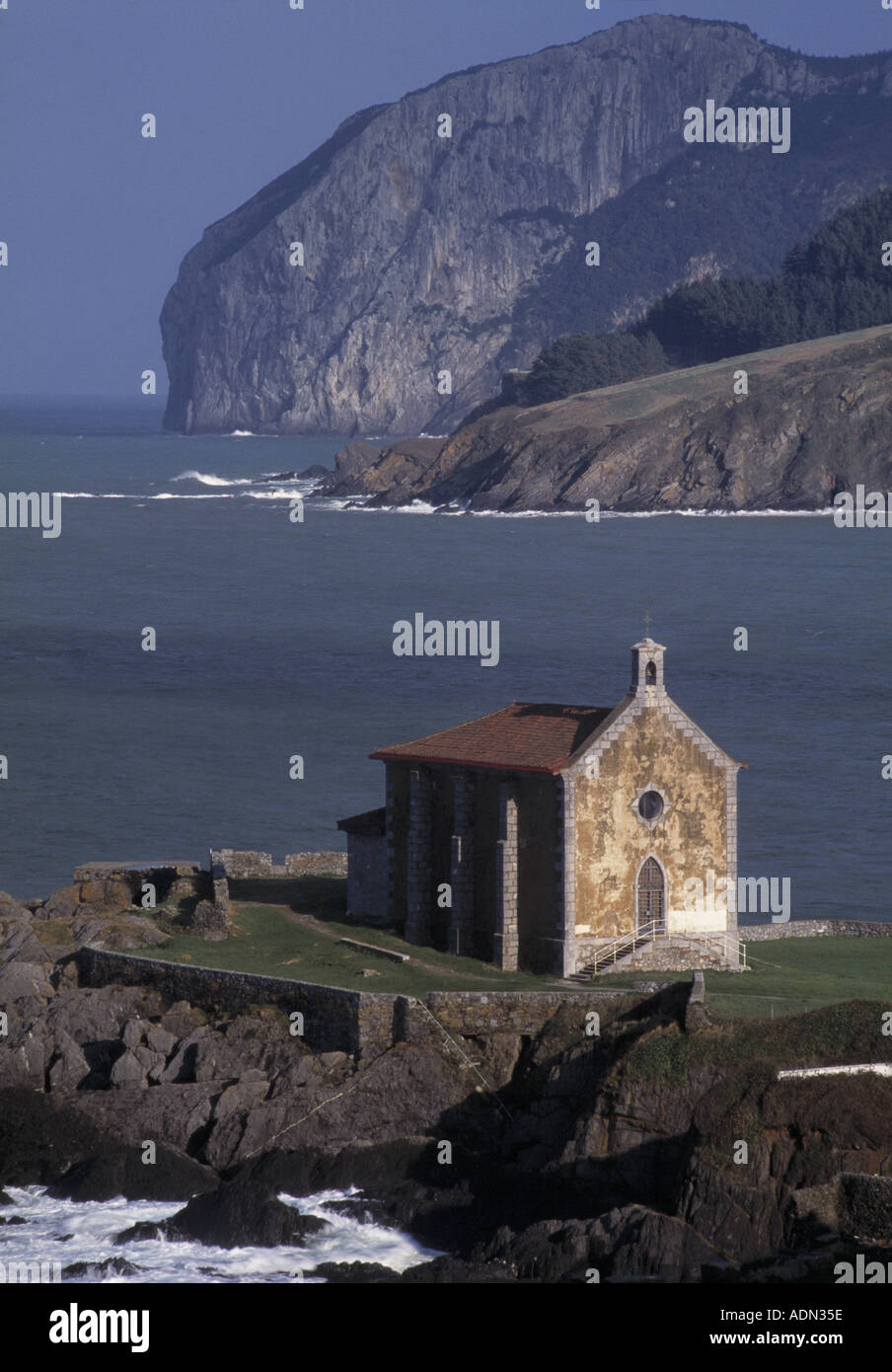 Mundaka espagne hi-res stock photography and images - Alamy