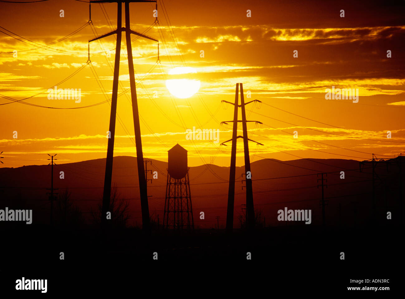 Electricity wires over water hi-res stock photography and images - Alamy