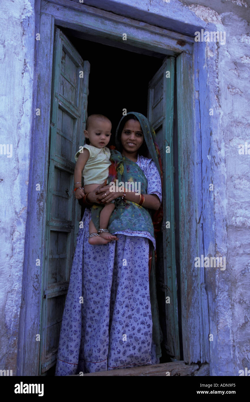 Portrait indian woman baby jodhpur hi-res stock photography and images ...