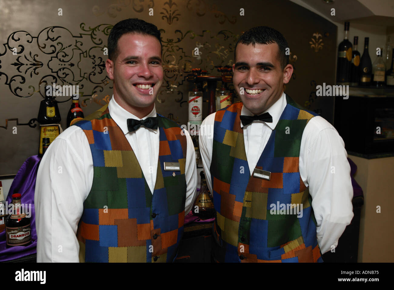 Havana barmen hi-res stock photography and images - Alamy