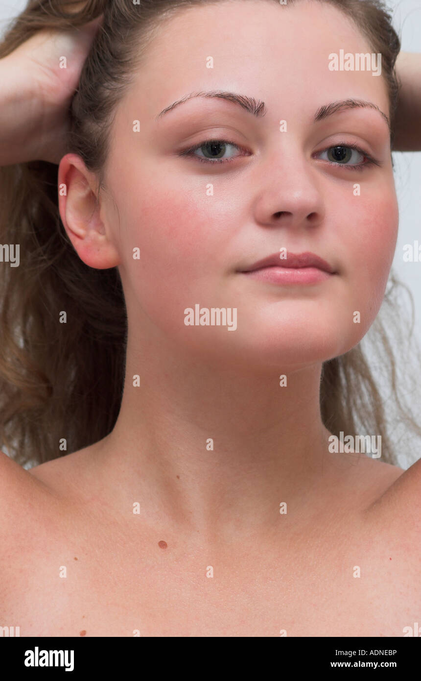 Portrait of beautiful 17 year old teenage girl close up Stock Photo - Alamy