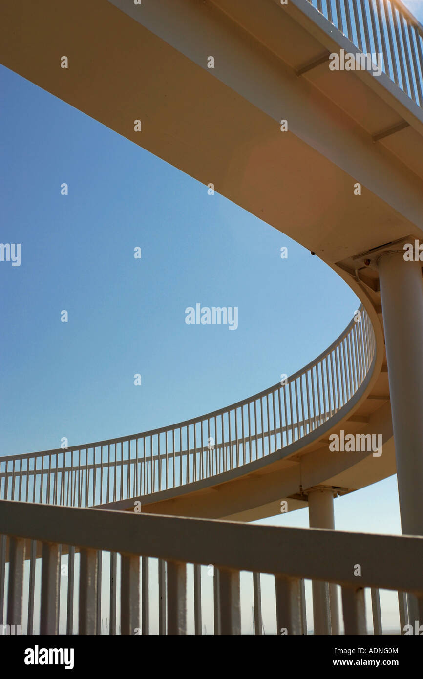 Curved walkway structure Stock Photo - Alamy