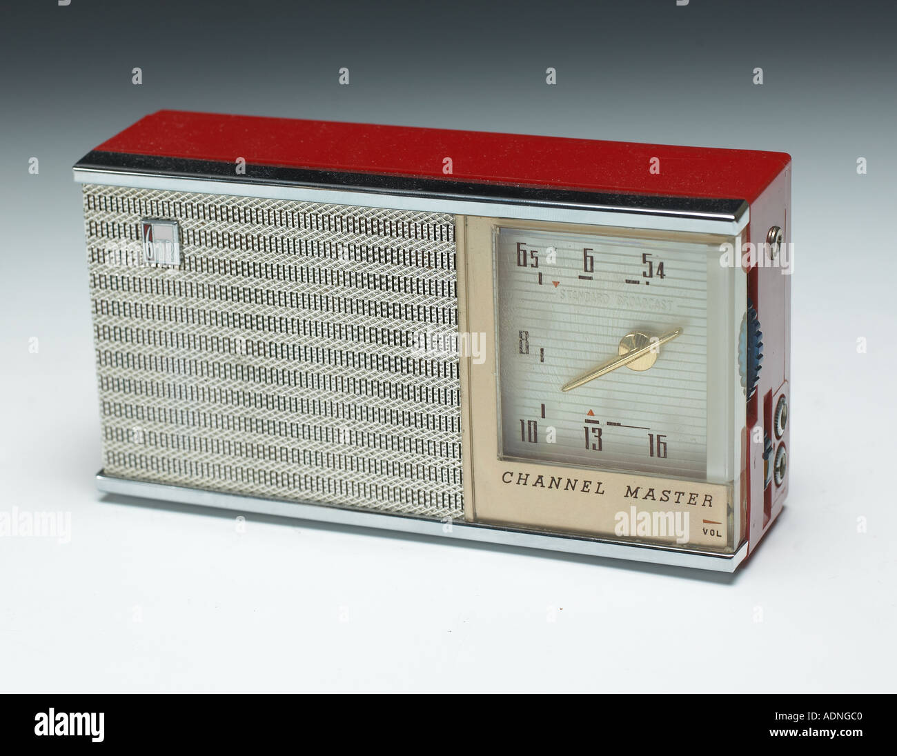 channel master transistor radio Stock Photo - Alamy