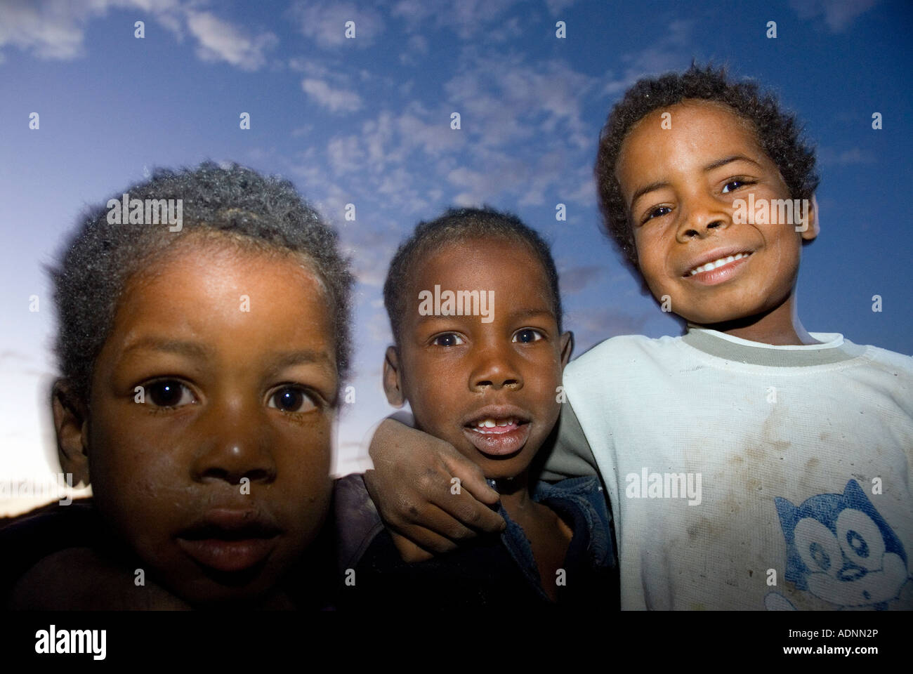 Sahara child tuareg hi-res stock photography and images - Alamy