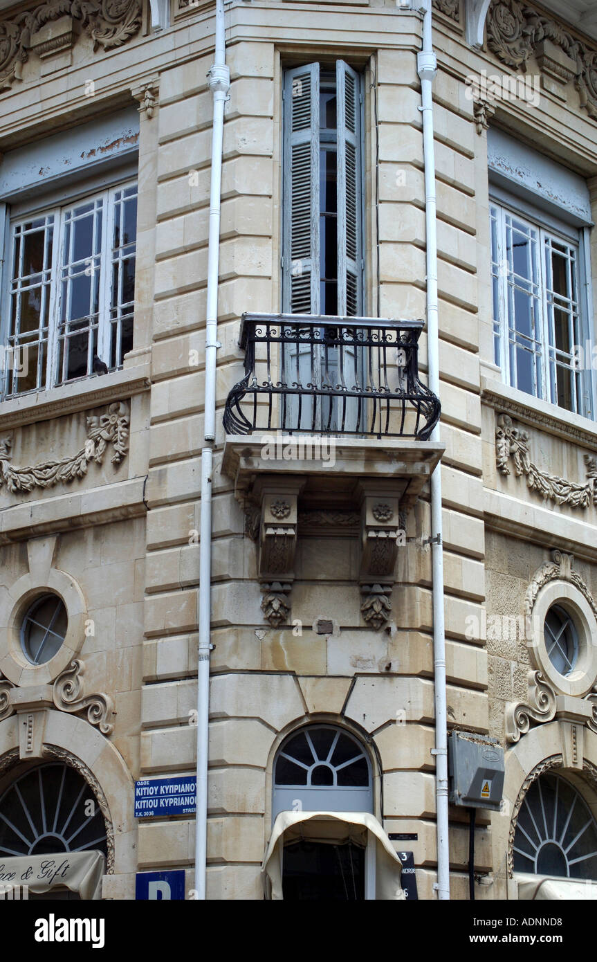 Masonry balcony hi-res stock photography and images - Alamy
