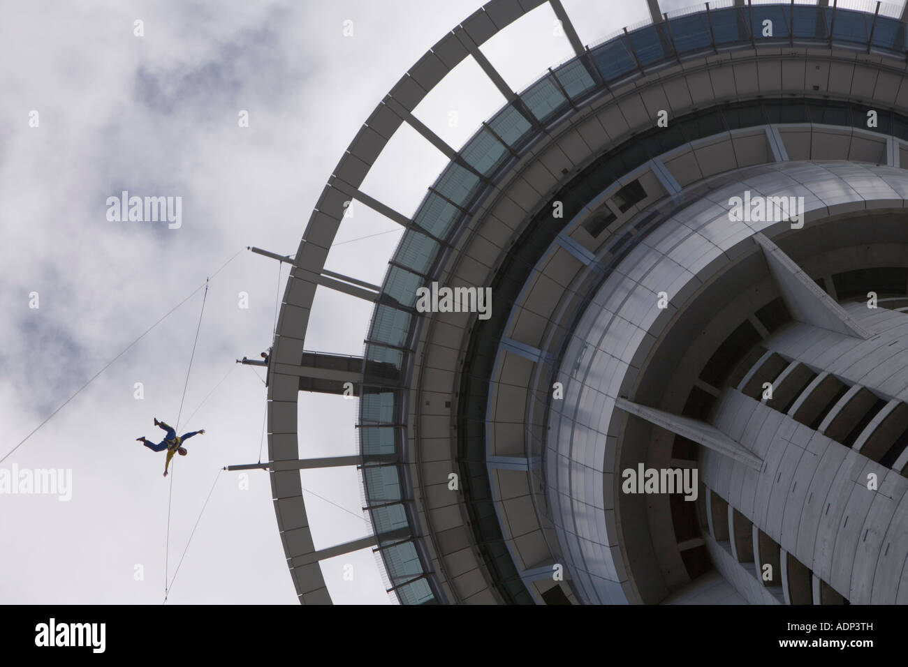 New Zealand North Island Auckland Man leaps from top of Sky Tower on ...