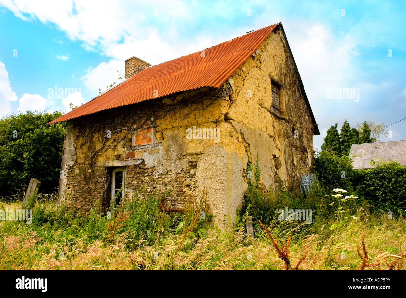 Dilapidated Farm House situated in the Bocage France Stock Photo - Alamy