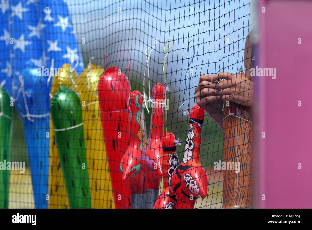 Fairground worker hi-res stock photography and images - Alamy