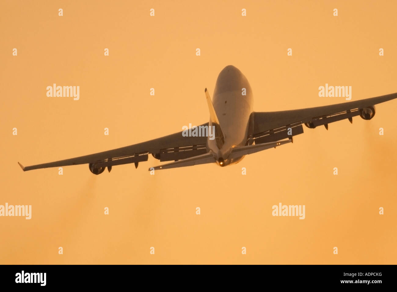 747 large cargo freighter hi-res stock photography and images - Alamy