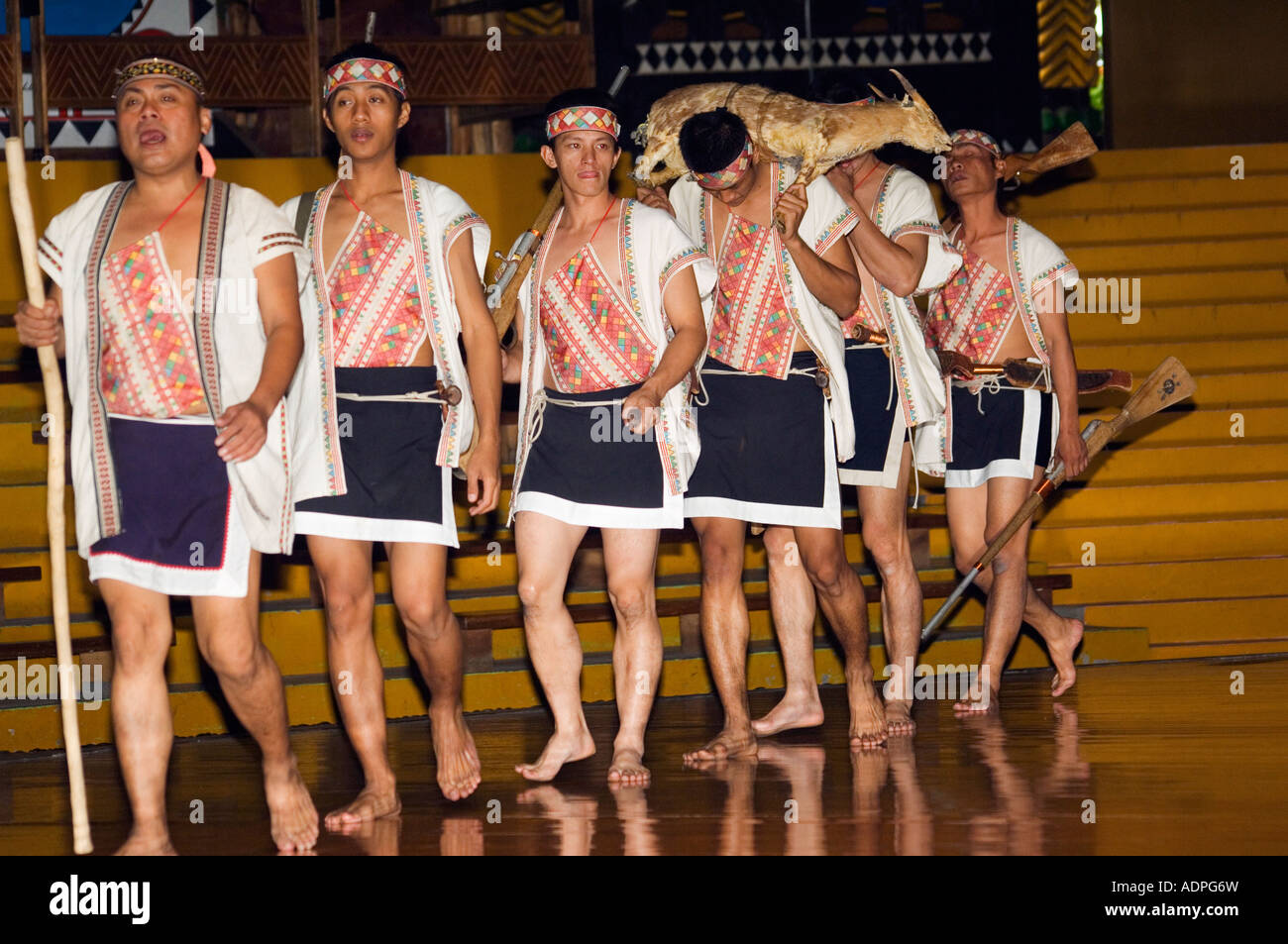 minority song and dance cultural show Taiwan Aboriginal Culture Park ...