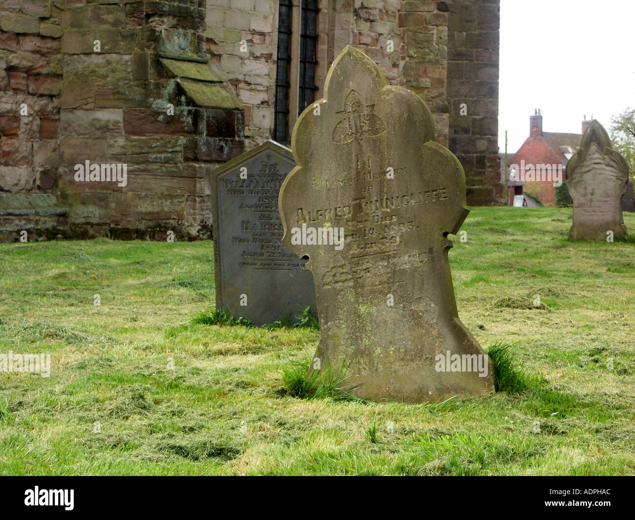 Tilted gravestones hi-res stock photography and images - Alamy