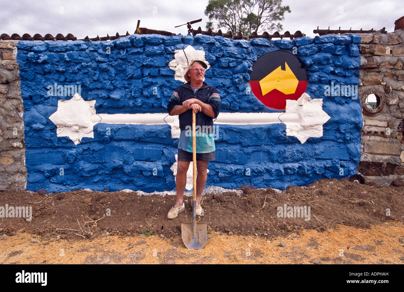 Outback artist, Winton, Australia Stock Photo - Alamy