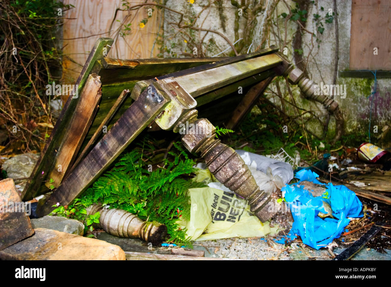 Broken table hi-res stock photography and images - Alamy