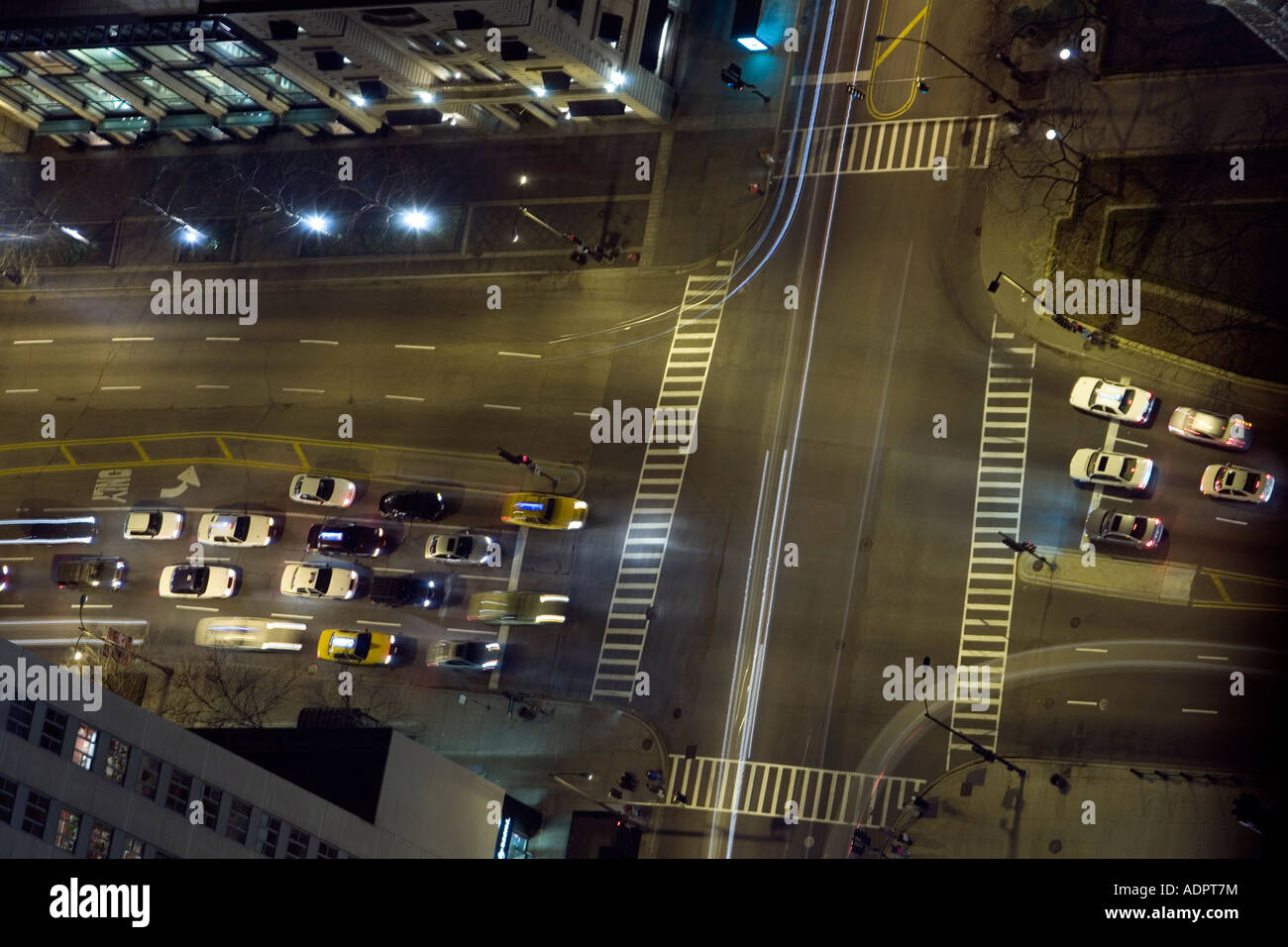 Chicago intersection night aerial view hi-res stock photography and ...