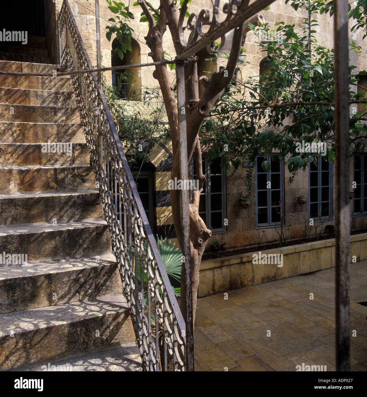 Courtyard house aleppo hi-res stock photography and images - Alamy