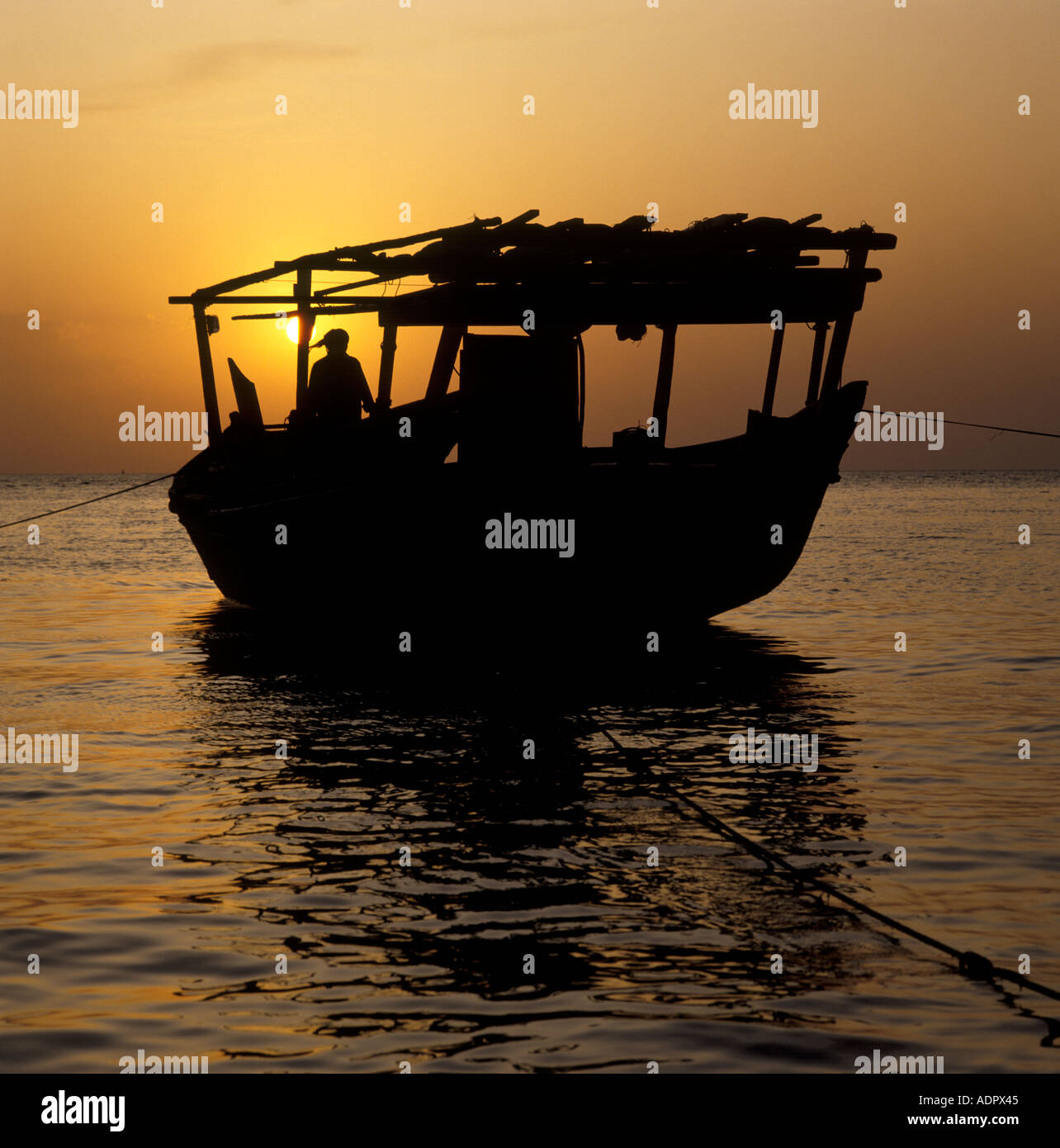 Traditional boat of bahrain hi-res stock photography and images - Alamy