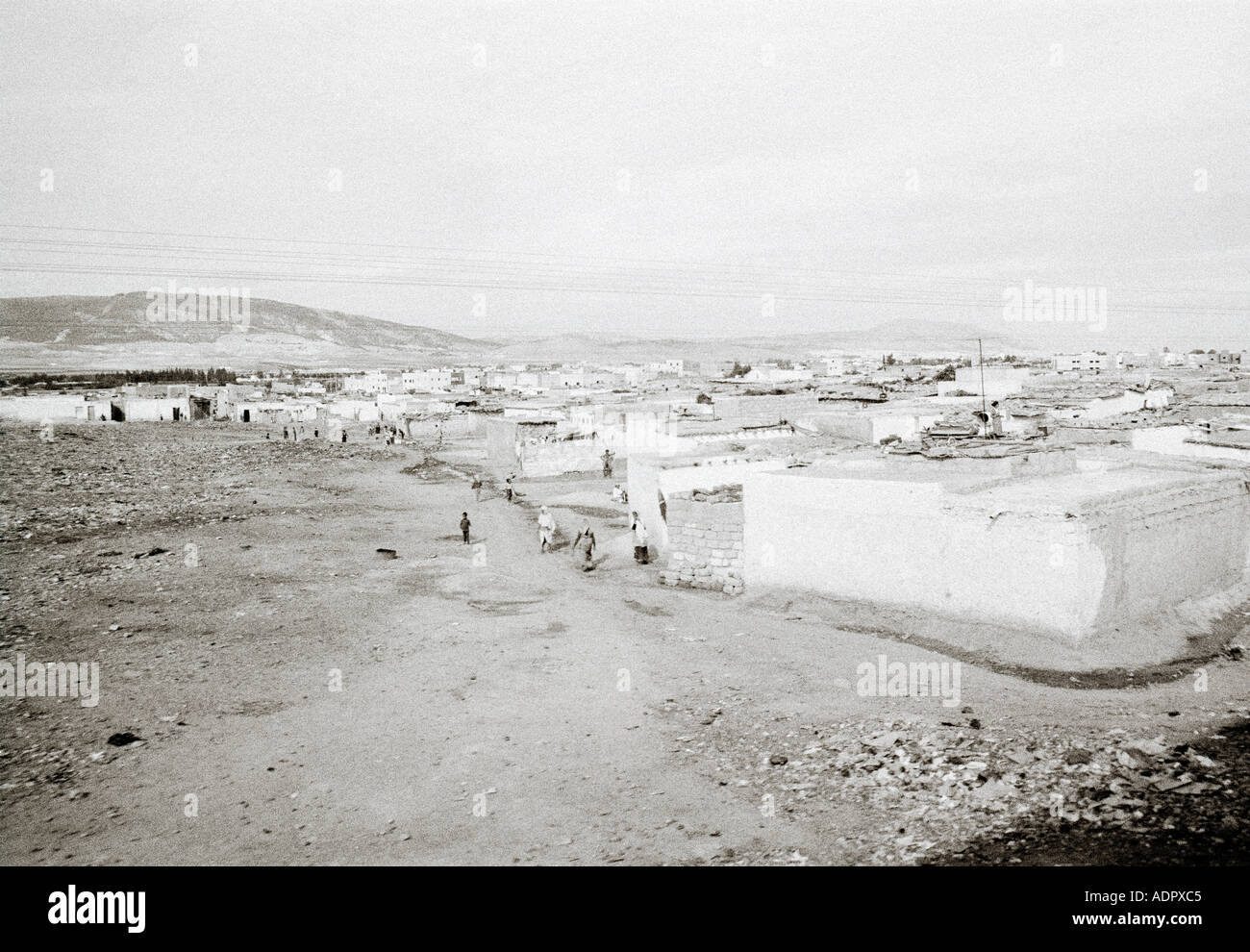 Barren landscapes b&w hi-res stock photography and images - Alamy