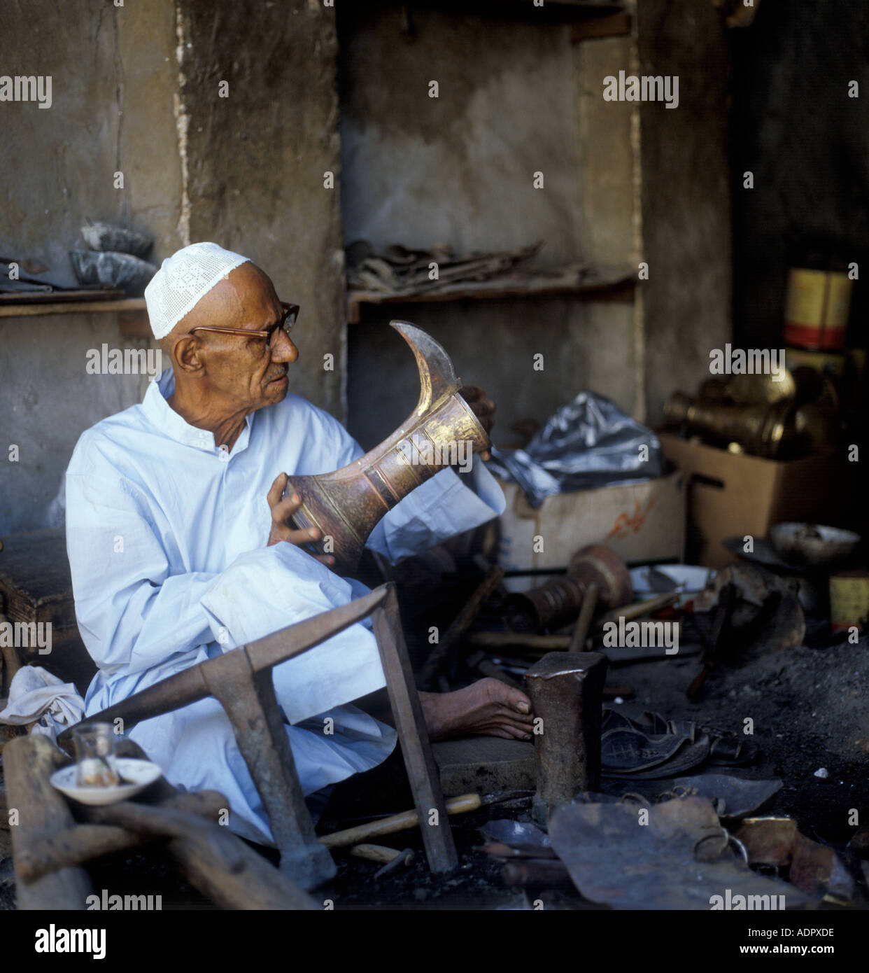 Handicraft bahrain hi-res stock photography and images - Alamy