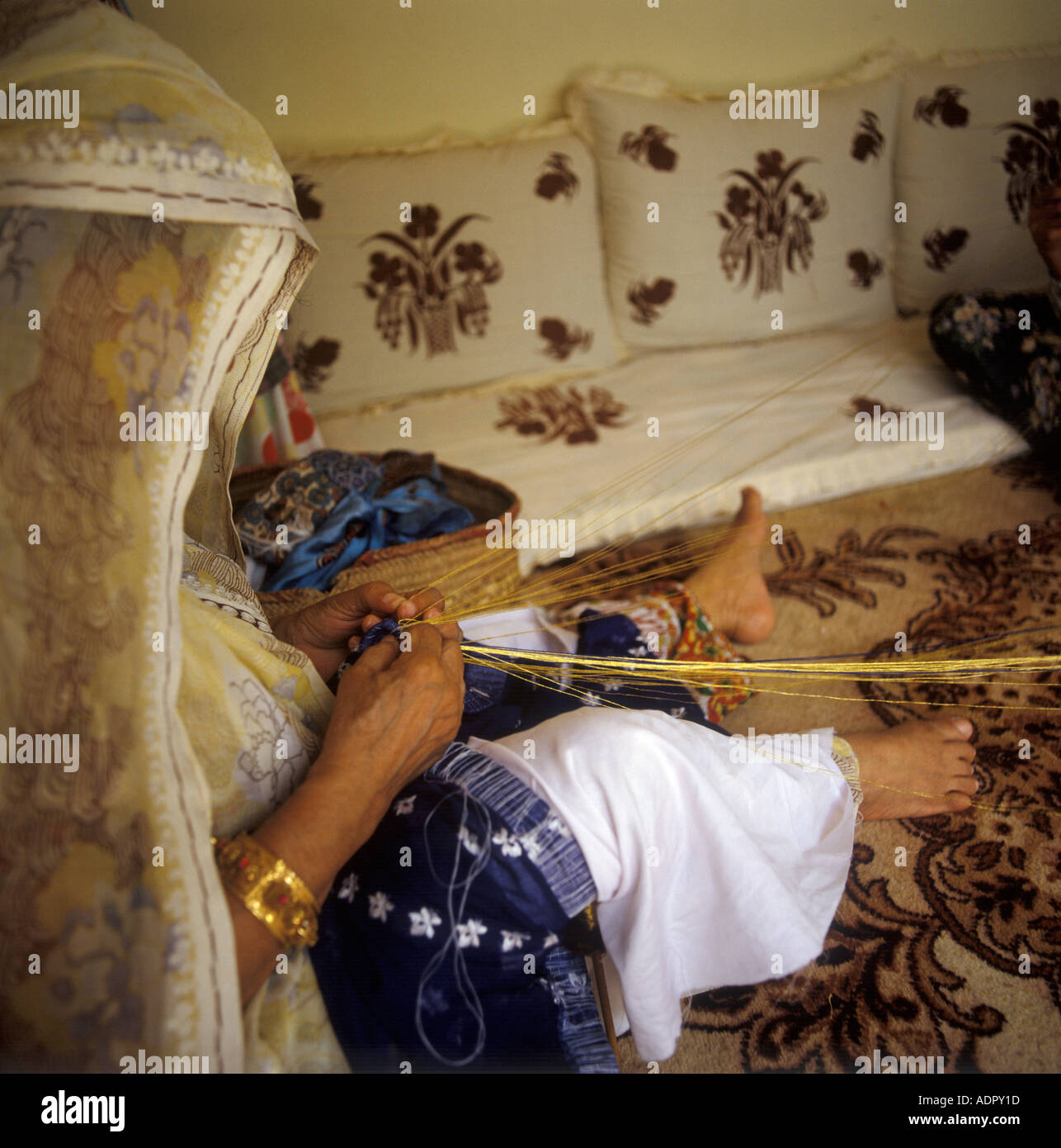 Gold embroidery bahrain hi-res stock photography and images - Alamy