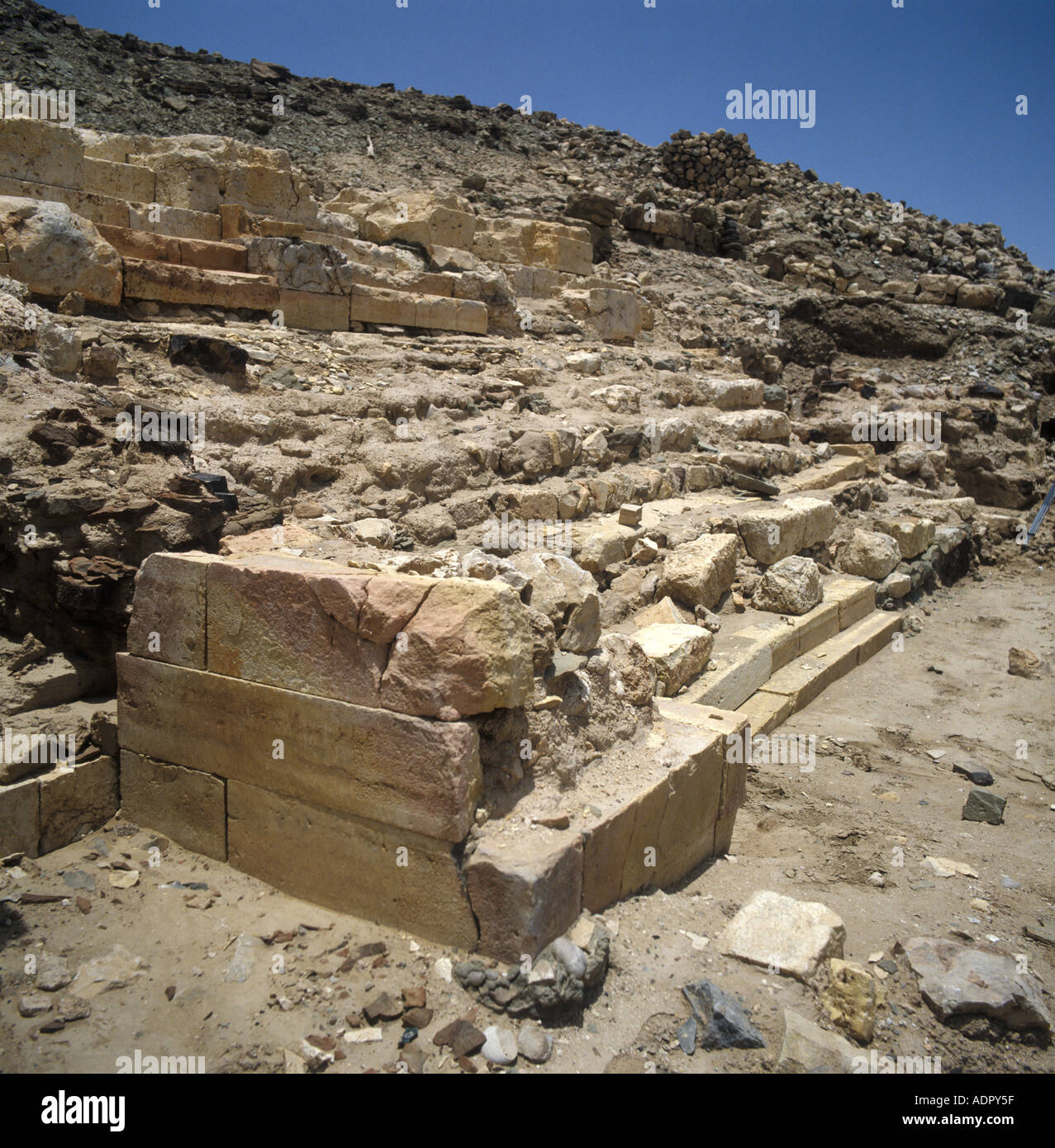 Shabwa ruins hi-res stock photography and images - Alamy